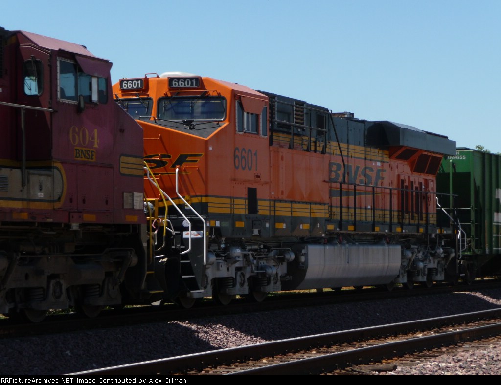 BNSF 6601 Eastbound
